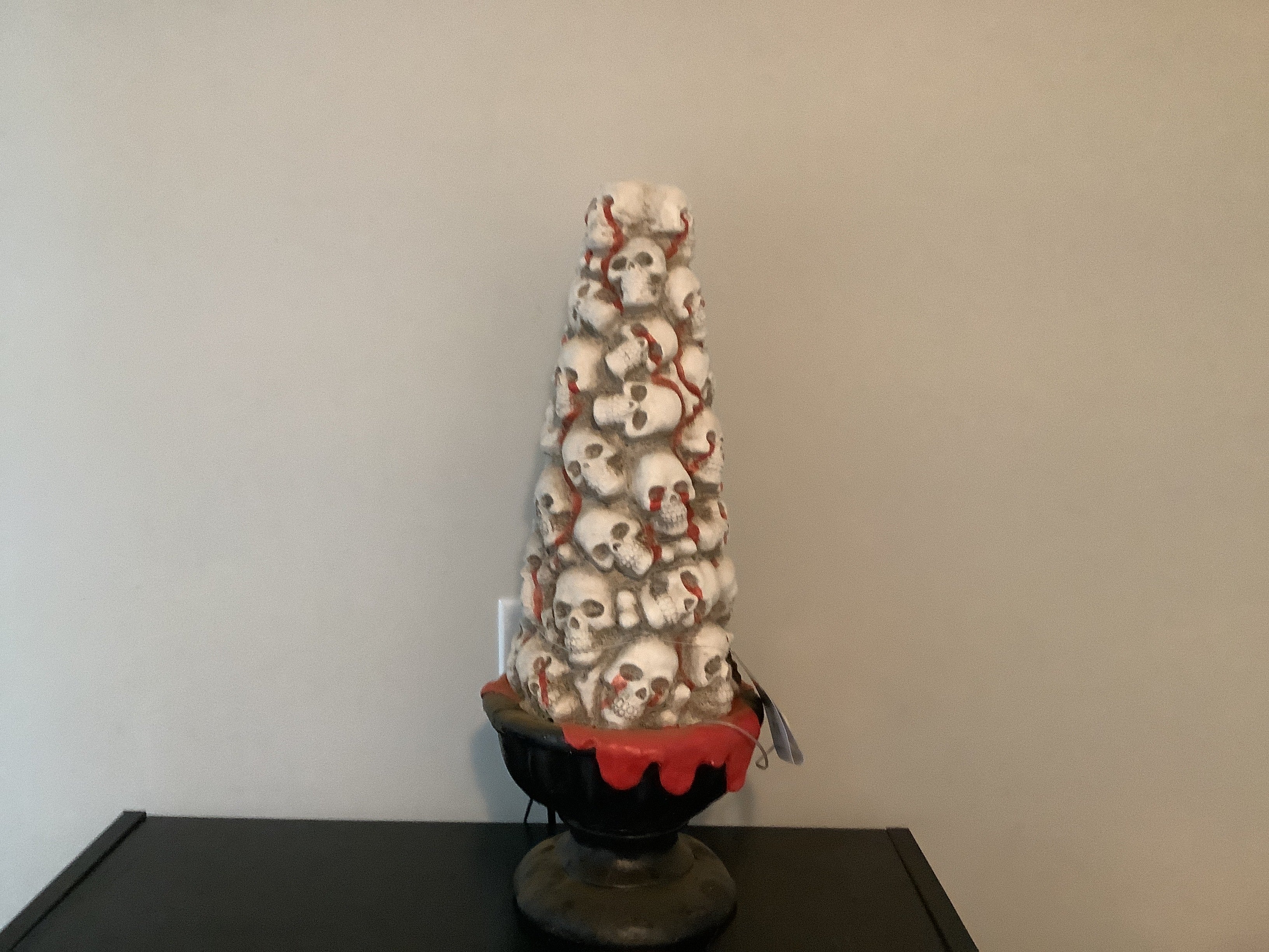 *21” Skull Pile with LED – Spooky's Clarksville TN